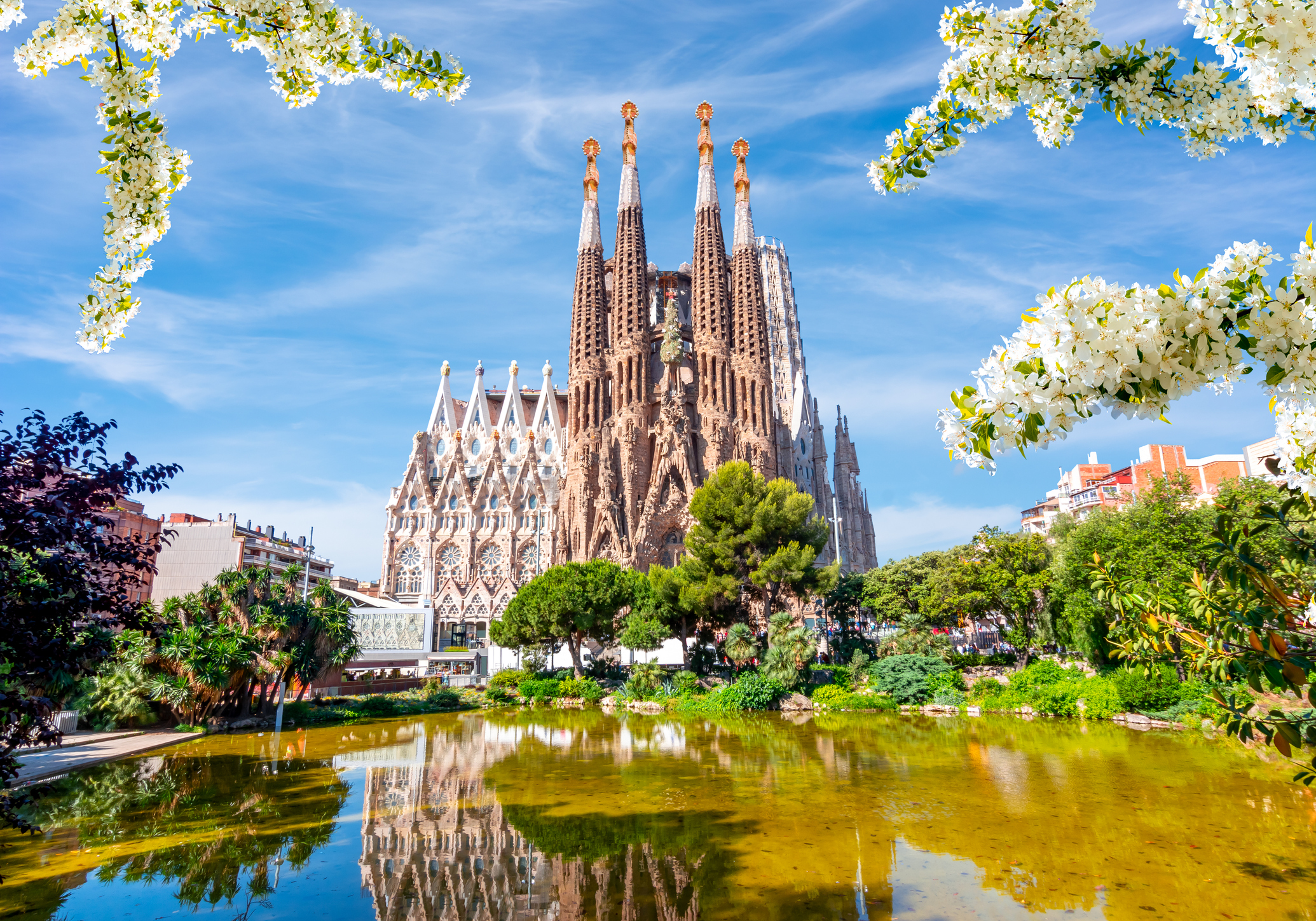 Europe Itinerary 10 Days | Paris, Barcelona & Rome Trip